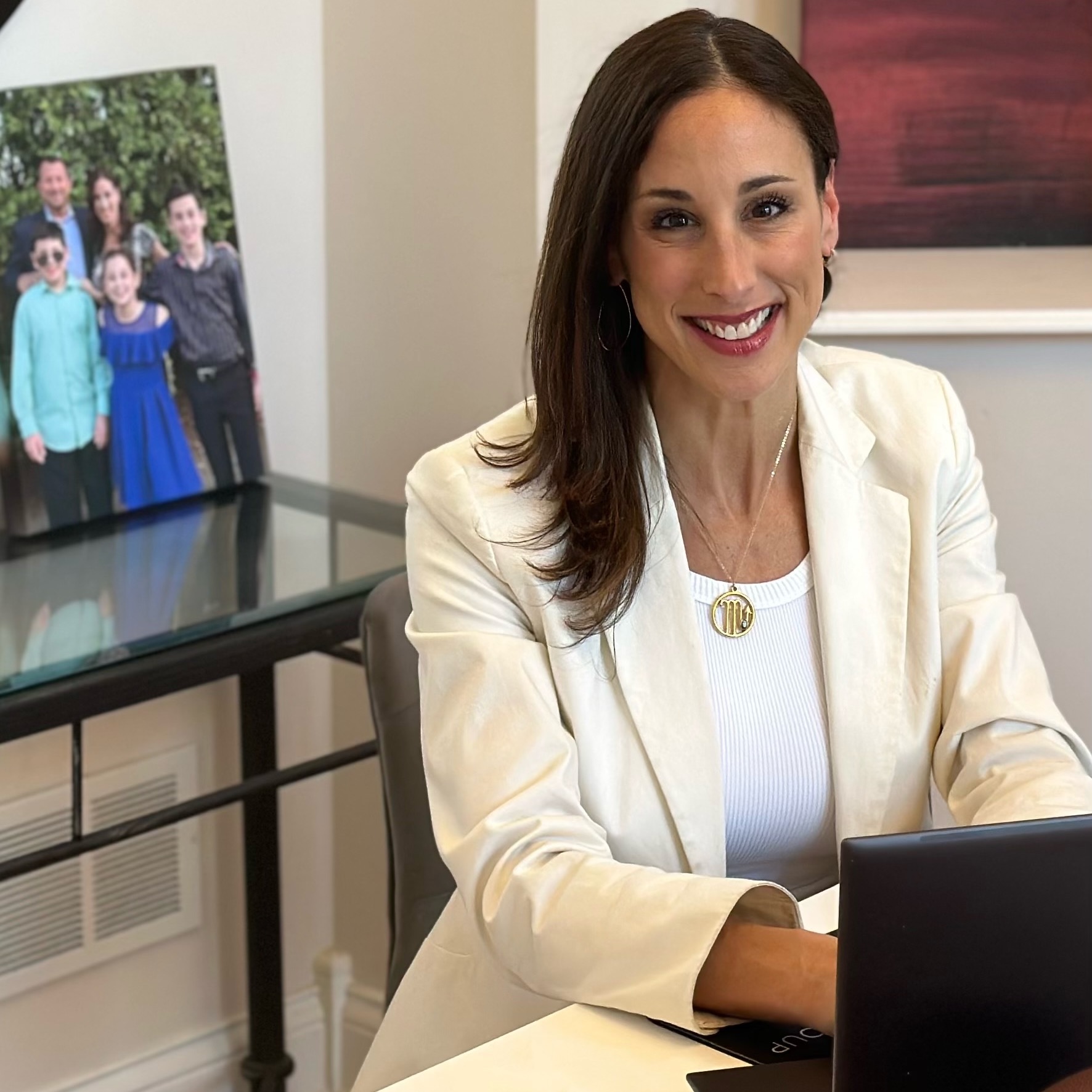 Meet a Mom: Meet Amy Lynne Ratnow, Founder of ALR Connections - Chicago ...