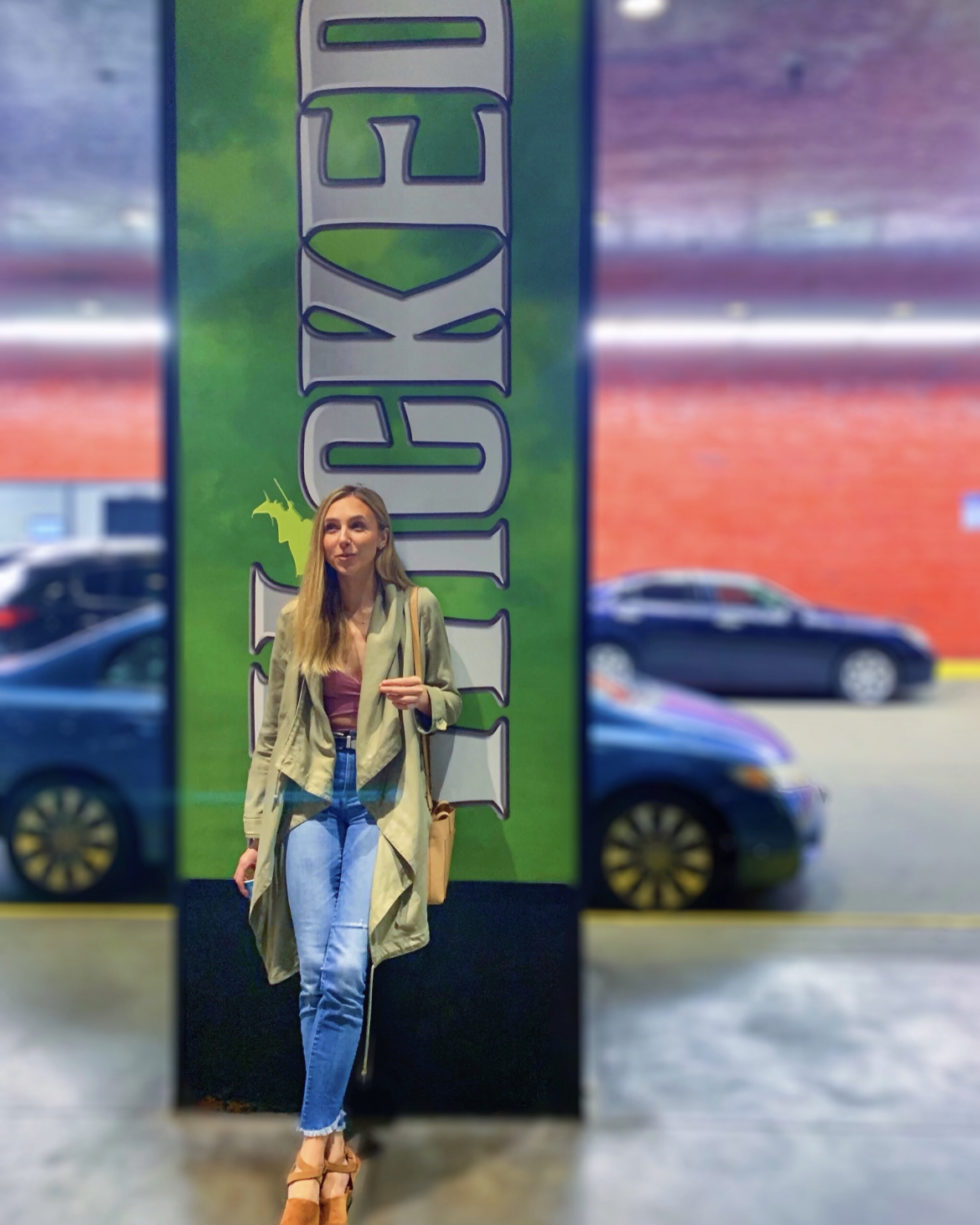 Meet Celia Hottenstein: Glinda the Good Witch from WICKED! - Greater ...