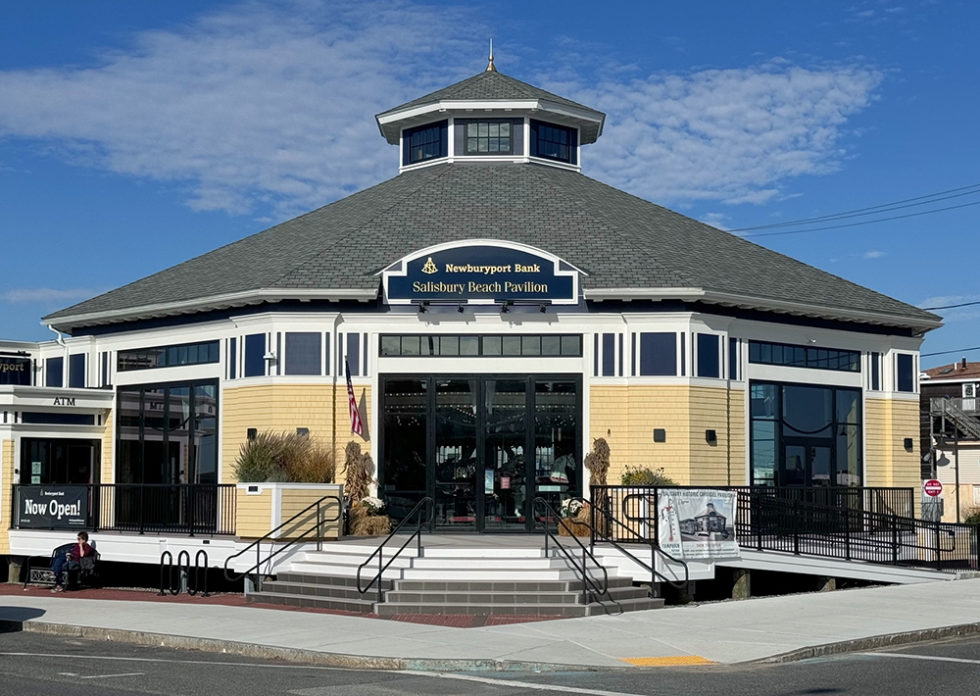 A Visit to the Salisbury Beach Carousel - The North Shore Moms