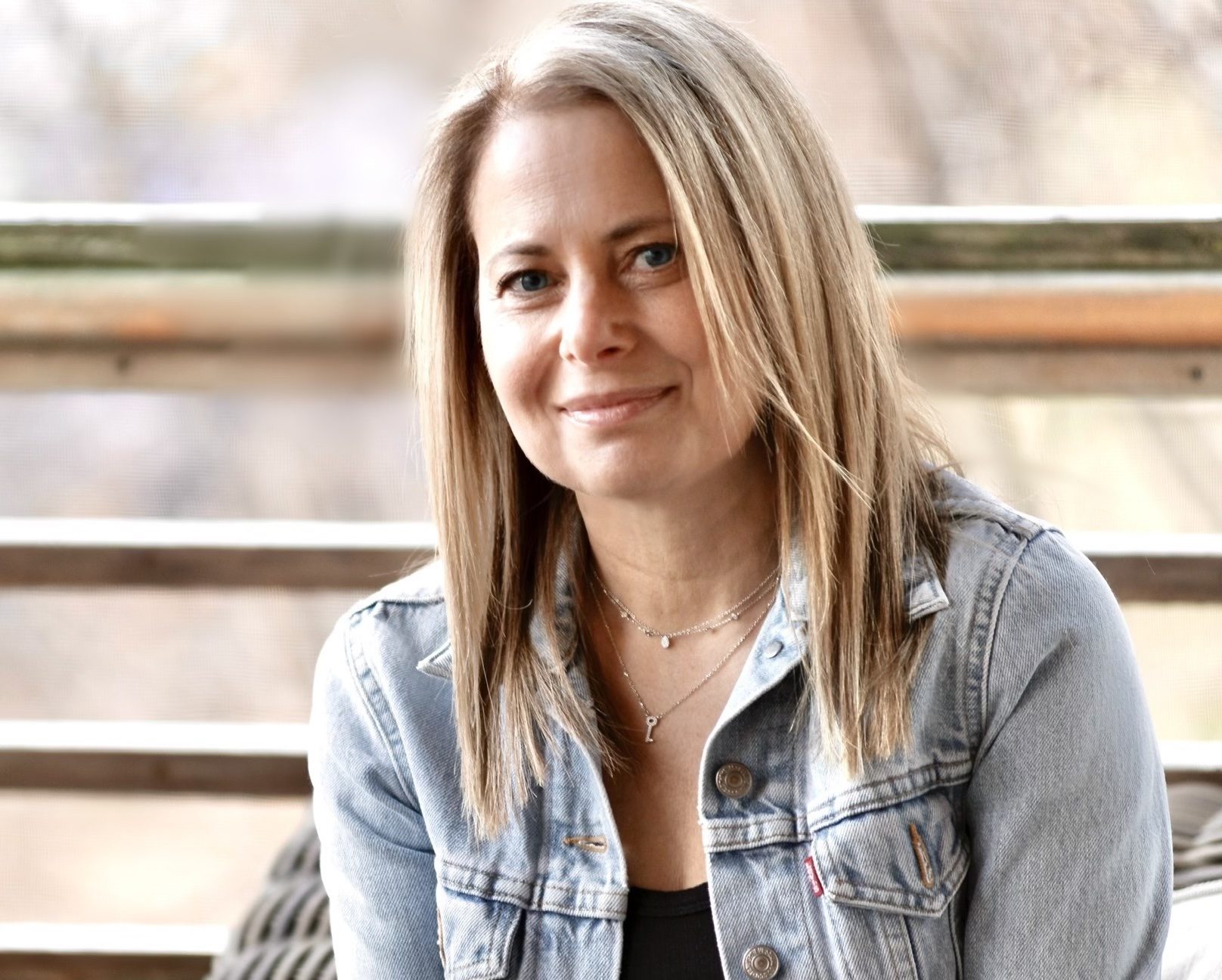 Meet a Mom: Elise Hart Kipness, Author of Light's Out - Greenwich Moms