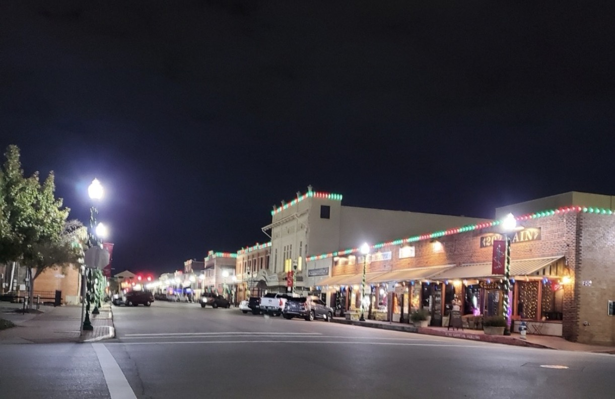 Shop Local this Season in Downtown Conroe - North Houston Moms