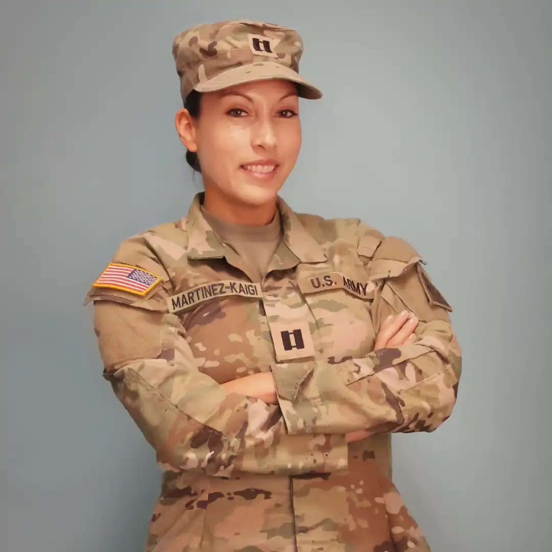 Meet a Mom: US Army Captain & Psychologist Valeria Martinez-Kaines ...