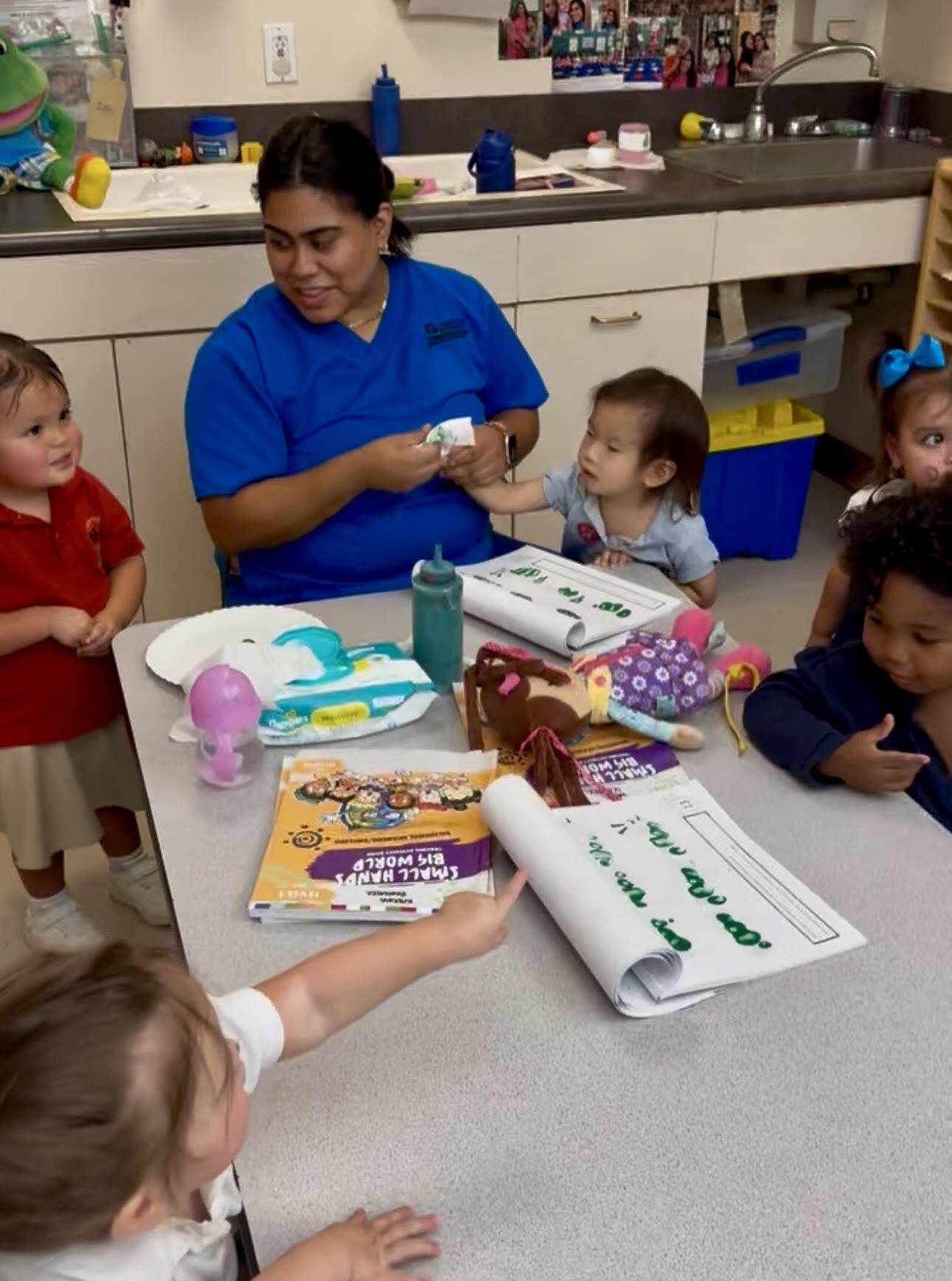 Does Learning Multiple Languages Confuse Children? Debunking a Common Myth - West University Moms