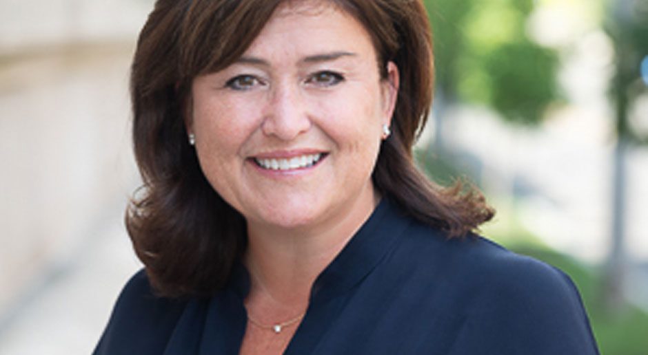 Meet A Mom: Meet Ashley Dineen of Tiny Miracles - New Canaan & Darien Moms